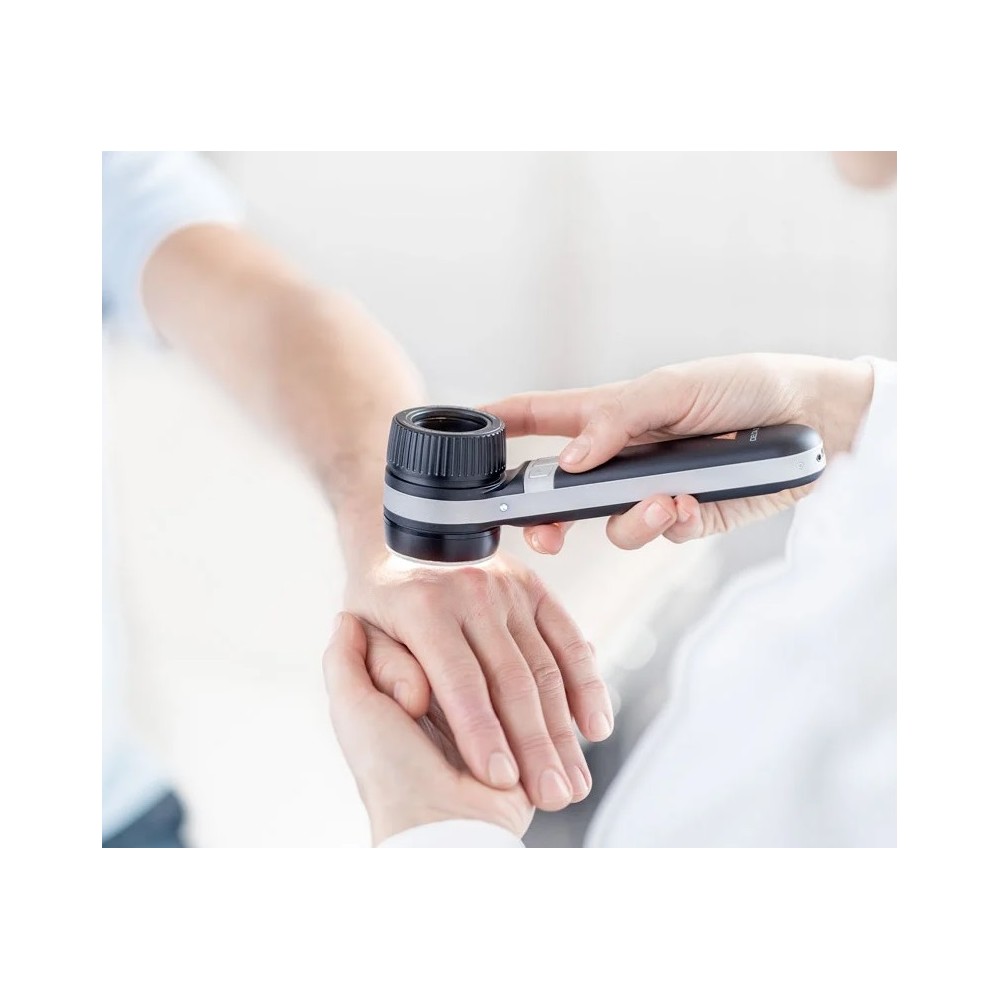 HEINE DELTA 30 Dermatoscope with table charging station